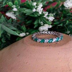 Engagement Rings, Wedding Bands & Custom Diamond Jewelry | Diamondere